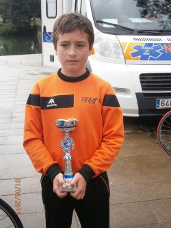 Hugo Fernández Cores, tercero en el Campeonato Escolar de Triatlón